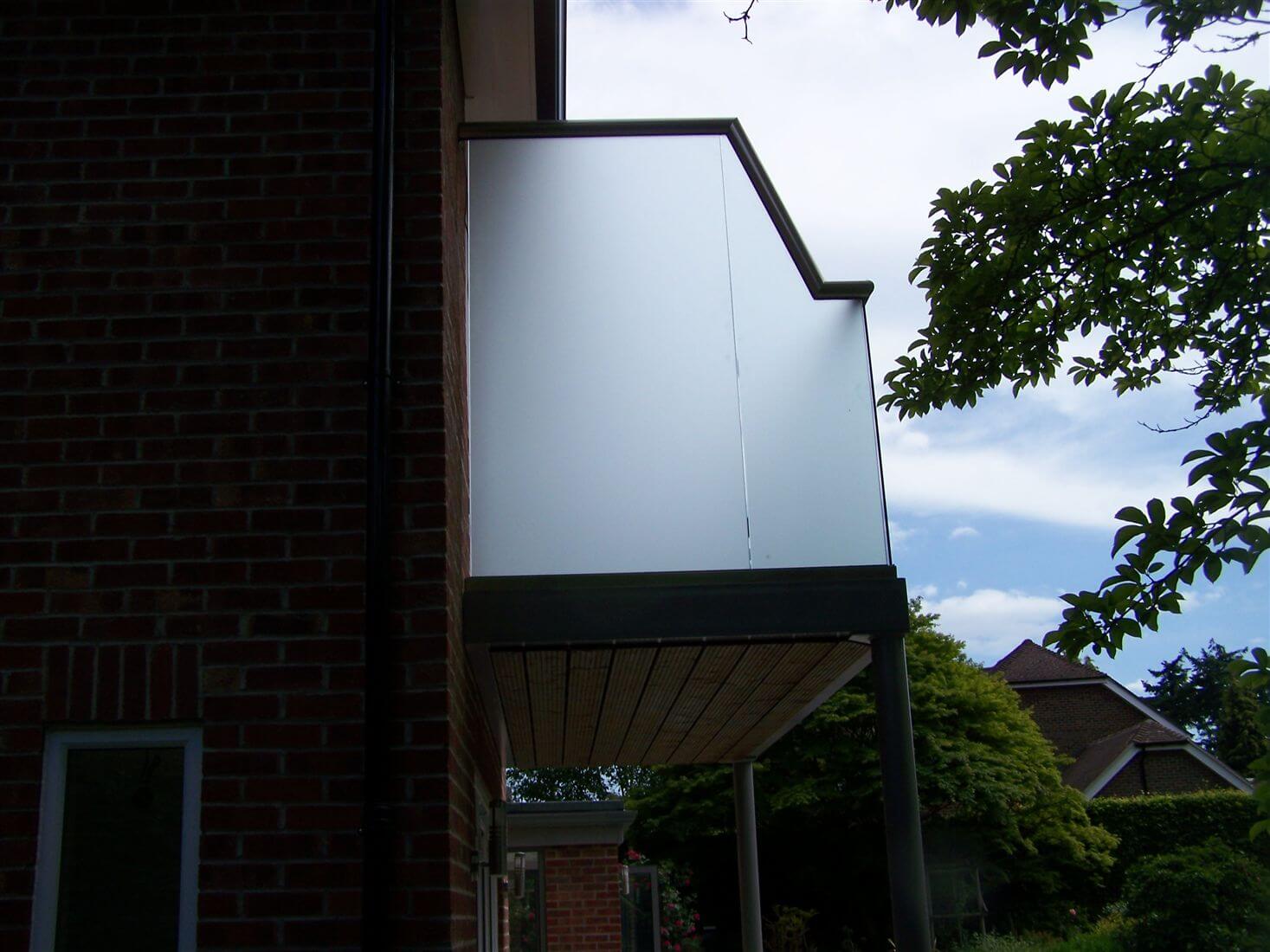 Privacy Screens | Wind Breaks | Balcony Systems