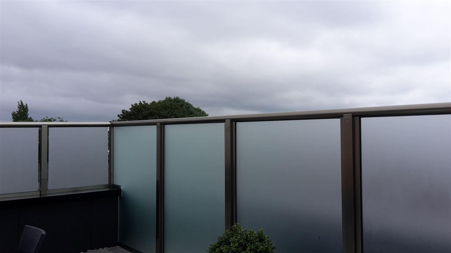 Privacy Screens | Wind Breaks | Balcony Systems